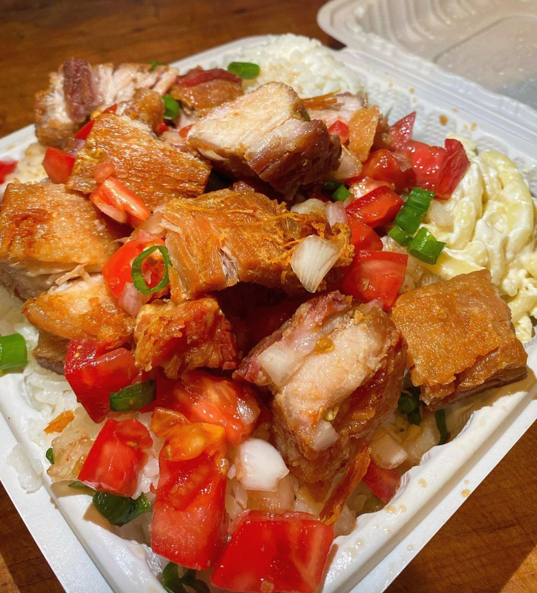 Lechon Kawali With Tomatoes And Onions